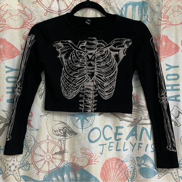 Windsor | Tops | Skeleton Crop Top | Poshmark
